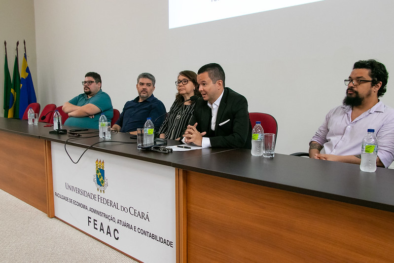 A FEAAC realizou nesta quinta-feira (16.03) a recepção dos calouros ...